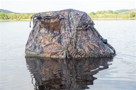 Floating Photography Blind Tragopan
