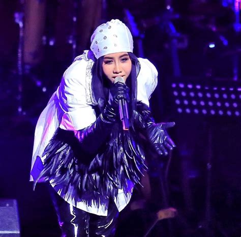 Umur Cecah 56 Tahun Ella Dedah Amalan Nampak Muda Bertenaga Syok