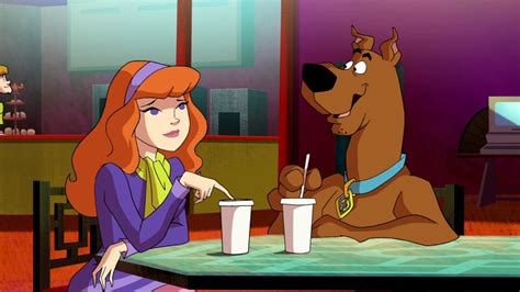 Scooby Doo And Daphne Blake Scooby Doo Mystery Incorporated