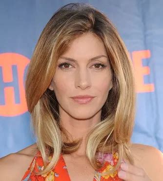 Who Plays Sarah Atwood In Yellowstone Meet Dawn Olivieri
