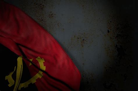 텍스트에 대한 빈 장소와 녹슨 금속에 큰 주름 앙골라 플래그의 좋은 어두운 그림 어떤 잔치 플래그 3d 그림 국가 관광명소에 대한 스톡 사진 및 기타 이미지 Istock