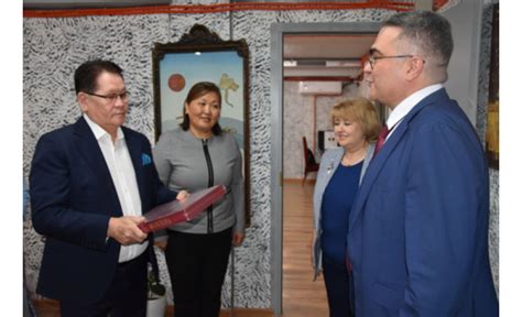 Монгол Улсаас Оросын Холбооны Улсад суугаа Элчин сайдын яам