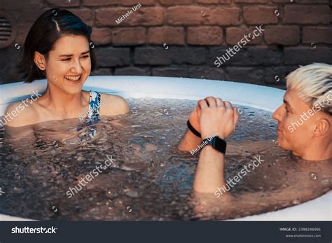 Ice Cube Bath Photos And Images And Pictures Shutterstock