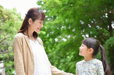 親子の会話の写真素材｜写真素材なら「写真ac」無料（フリー）ダウンロードok
