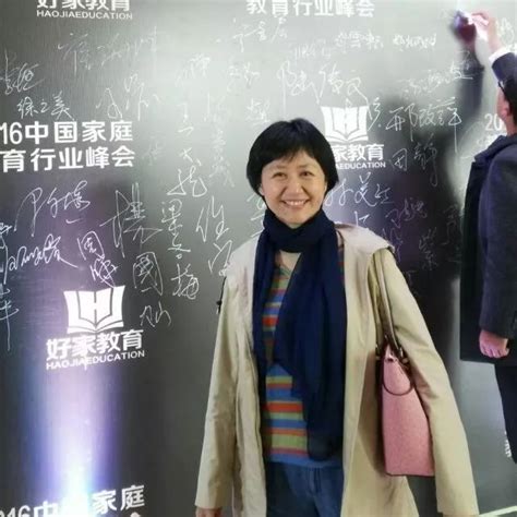 洪子诚唐晓渡贺桂梅西渡冷霜臧棣西川 世纪视野中的百年新诗 搜狐大视野 搜狐新闻