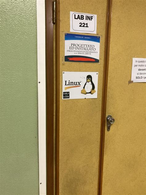 Linux Lab At My School Rlinuxmasterrace