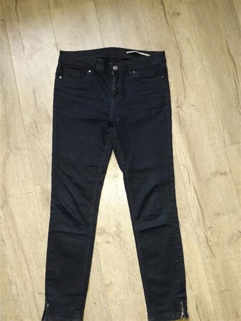 Джинси — ціна 250 грн у каталозі Джинси Купити жіночі речі за доступною ціною на Шафі Україна