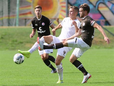 Nicht Zögern Schießen Buchtmann Lässt Es Für St Pauli Knallen