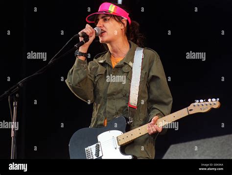 Justine Frischmann Lead Singer Of The Pop Band Elastica Performing On Stage At The Reading