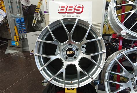 受注開始目前 Bbs Re V7 絶賛展示中 でっ 絶賛オーダー受付中です ホイール タイヤ タイヤ・ホイール交換