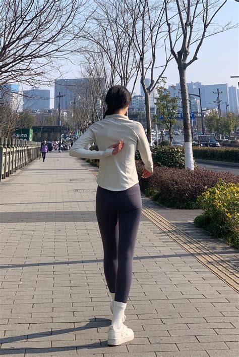 肉肉腿第一次穿瑜伽裤居然这么显瘦