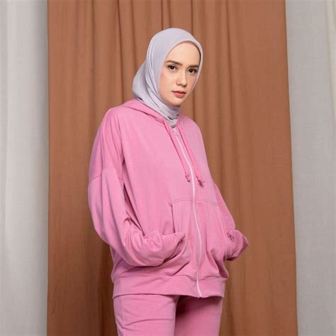 10 Potret Sporty Putri Anne Di Pemotretan Terbaru Fierce
