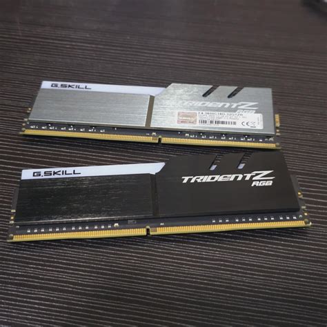 แรมพีซี Ram 32gb 16gbx2 Ddr4 3600mhz Ram หน่วยความจำ G Skill Trident Z Rgb มือ2 ไม่มีกล่อง