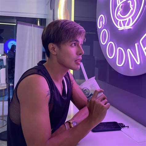 Mj Coloma นายแบบ หุ่นแซ่บ เป้าโต ยั่วเพศ