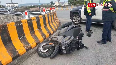 小年夜傳憾事！機車騎士衝撞護欄 摔落84公尺橋下重傷亡警方民眾提供 Youtube