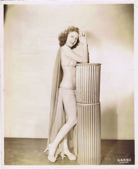 Vintage Burlesque Dancers