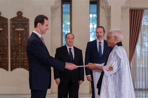 الأسد يستقبل أوراق اعتماد سفيرين جديدين لدى دمشق