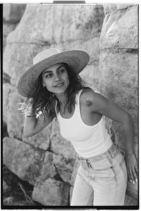 Textures Of The Earth The Story Of Lili Yas Tayefi C Heads Magazine