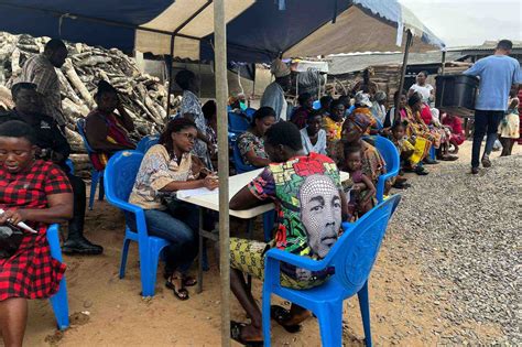 How To Volunteer Ethically With Vulnerable Populations