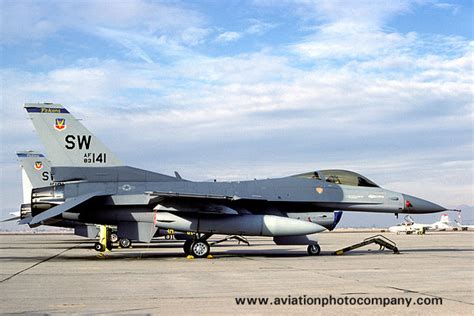 The Aviation Photo Company F 16 Fighting Falcon General Dynamics