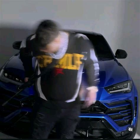 Victor Mendivil Celebridades Bonitos Portadas De Discos De Fotos Imagenes Rap