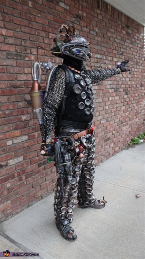 Extraterrestrial Cyborg Costume Creative Costume Ideas Photo 610