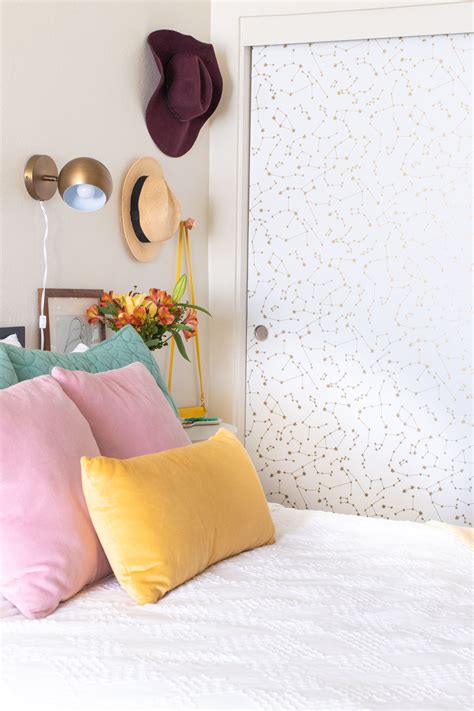 Diy Renter Friendly Closet Door Makeover With Wallpaper Club Crafted