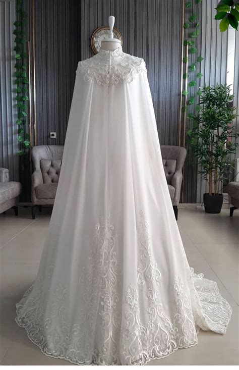 #𝚂𝚊𝚔𝚒𝚗𝚊 | Muslimah wedding dress, Bride dress simple, Bridal dress fashion