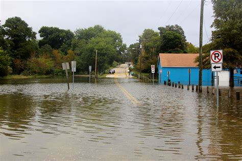 Private Public Synergy Supports Web Portal For Coastal Resiliency William And Mary