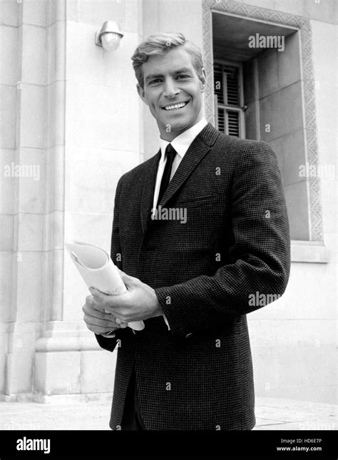 Mr Novak James Franciscus Moonlighting Season 2 Aired September