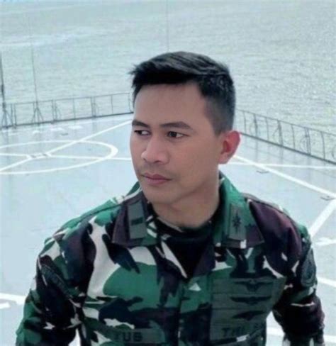 អ្នកបង្កើតវីដេអូ