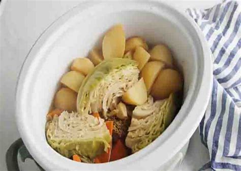Slow Cooker Corned Beef And Cabbage Recipe Diy Joy