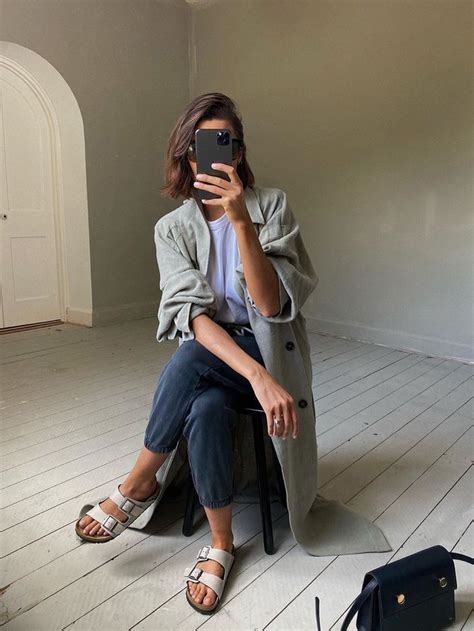Sweatpants And Birkenstocks Birkenstock Outfit Birkenstock Style Birkenstock Sandals Outfit