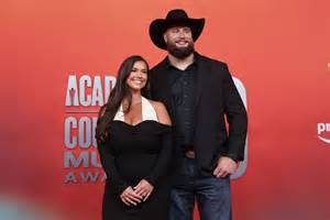 Lane Johnsons Fiancée Kelsey Holmer Shows Off Game Day Outfit In Her
