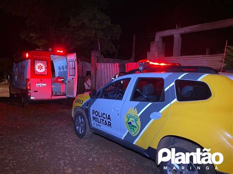 Marido Viaja E Esposa Resolve Dar Um Passeio Porém Acaba Sendo