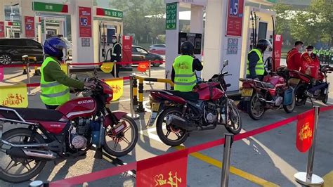 摩托车大军”空车返乡无行李：免费邮寄，已提前到家凤凰网视频凤凰网