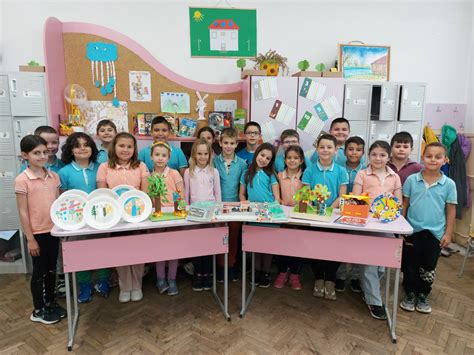 УРОЦИТЕ ПО РОДИНОЗНАНИЕ С МЕТОДА „ДИЗАЙН МИСЛЕНЕ“ СЕ ПРЕВРЪЩАТ В МЯСТО ЗА СЪТРУДНИЧЕСТВО И