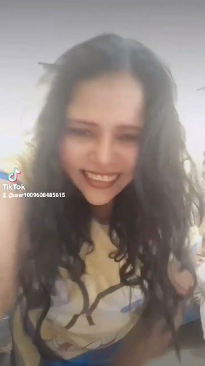 නින්දෙන් නටන ලෙඩක් තියෙනවා Youtube