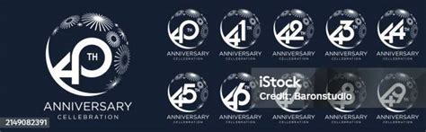 40 49 주년 기념 로고 타입 디자인의 세트 축하 이벤트 결혼식 생일 벡터 일러스트 레이 션에 대 한 화이트 컬러 불꽃 놀이 40에 대한 스톡 벡터 아트 및 기타 이미지