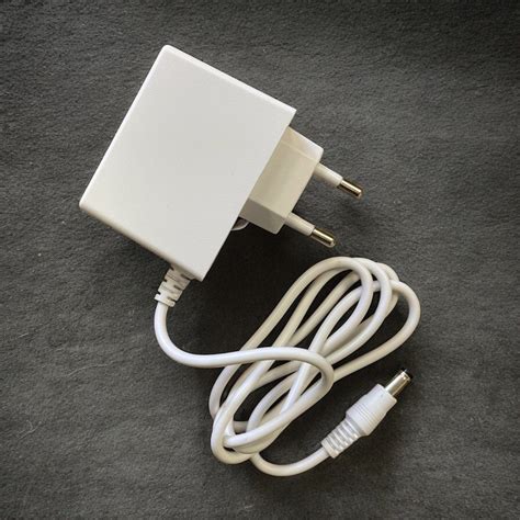 Блок питания 5v 2А 5в 2а сетевой адаптер стабилизированный Штекер 5 5 х 2 5мм Универсальный