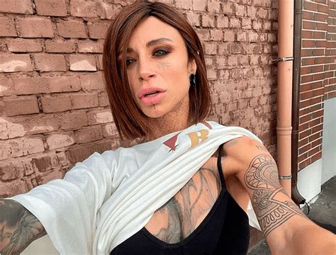 Sasha Beart Sasha Beart Biography Of The Actress
