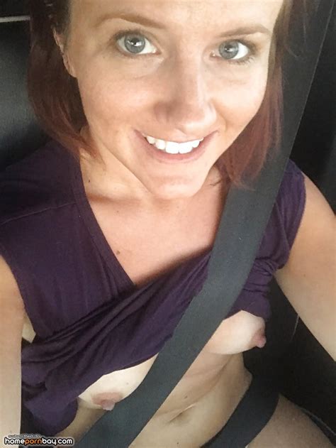 Sexy Amateur MILF Posing Naked Mobile Homemade Porn Sharing