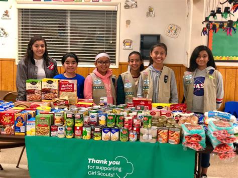 Eight Ways Girl Scouts Give Back Girl Scout Blog