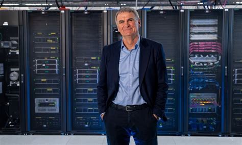 Ivan Marić U Zagreb Dovodimo Vrhunske Stručnjake Razgovarat ćemo O Superračunalima Umjetnoj