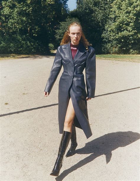 Anna C Women Mainboard Nevs