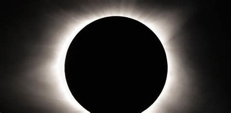 ¿a Qué Hora Es El Eclipse Solar De Hoy 10 De Junio Del 2021 En España