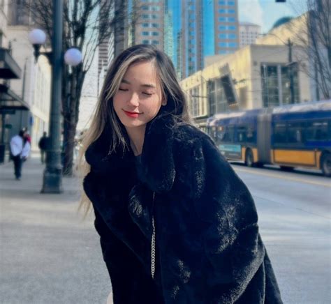 Nhan sắc của nữ sinh đẹp trong veo như mối tình đầu sau hai năm nổi tiếng
