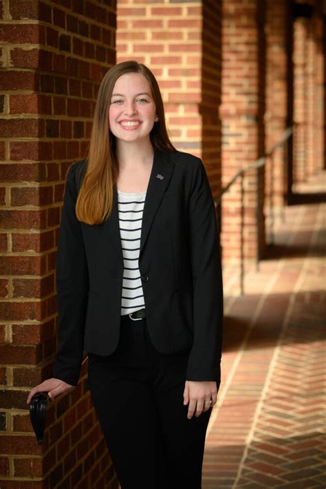 Hpu Senior Alyssa Dowdy Chooses Counseling Career High Point University