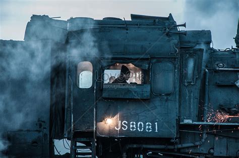 기차 운전사 사진 무료 다운로드 Lovepik