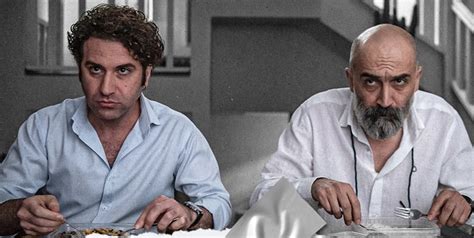 اولین تصویر از هادی حجازی‌فر در صبحانه با زرافه‌هاعکس